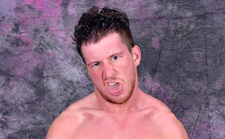 Indie Star Tony Deppen teste positif pour COVID-19, Deppen publie une ...