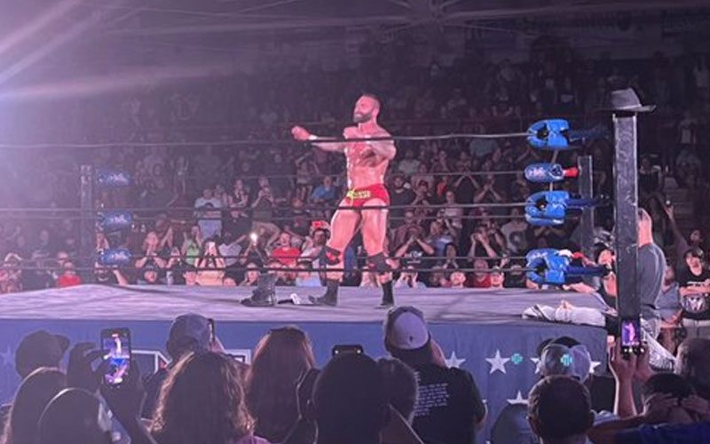 Ancien superstar de la WWE, Jaxson Ryker annonce sa retraite sur le ...