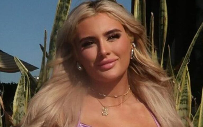 Tiffany Stratton Se Proclame Le Centre De L Univers Australien En
