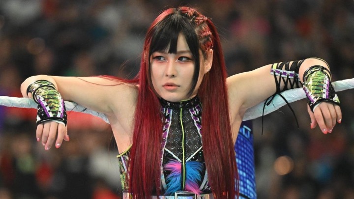 Iyo Sky lance un défi à Naomi pour SmackDown : annoncé à Milwaukee ...